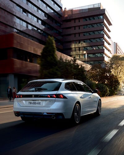 PEUGEOT 508 SW HYBRID | Break haut de gamme